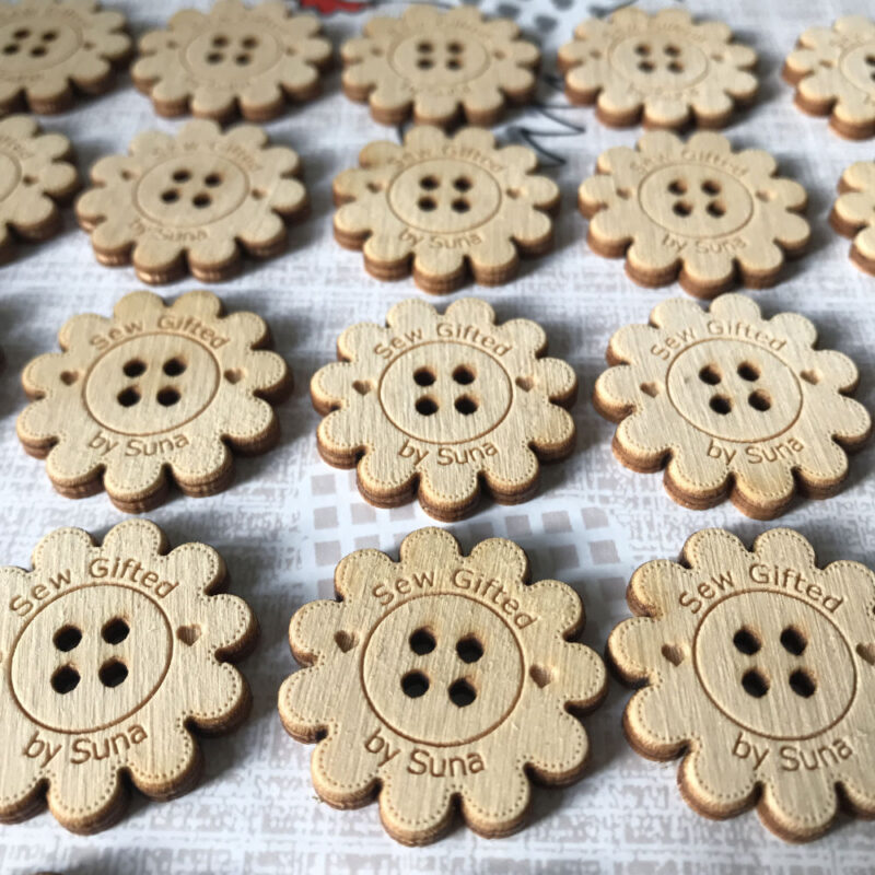 Flower Wooden Craft Buttons With Extra Detail - Viking Laser